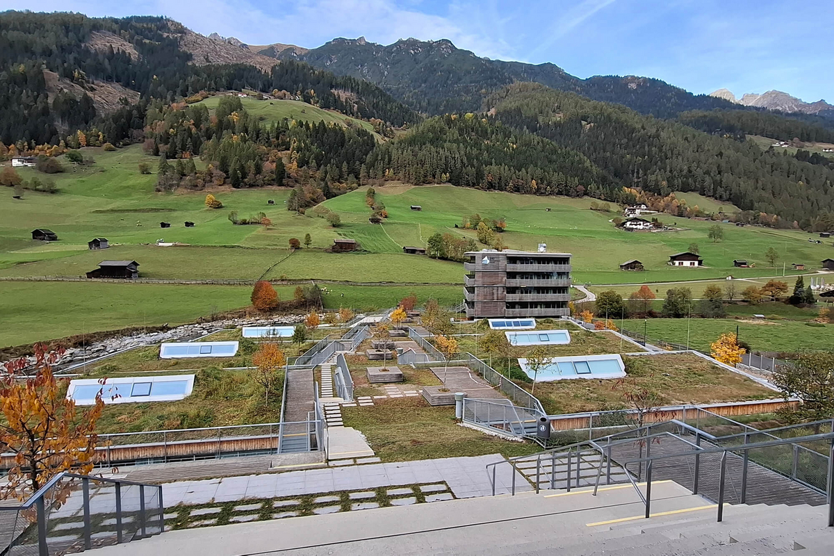Bildungscampus Neustift, Skimittelschule Stubaital, moderner Schulbau ...